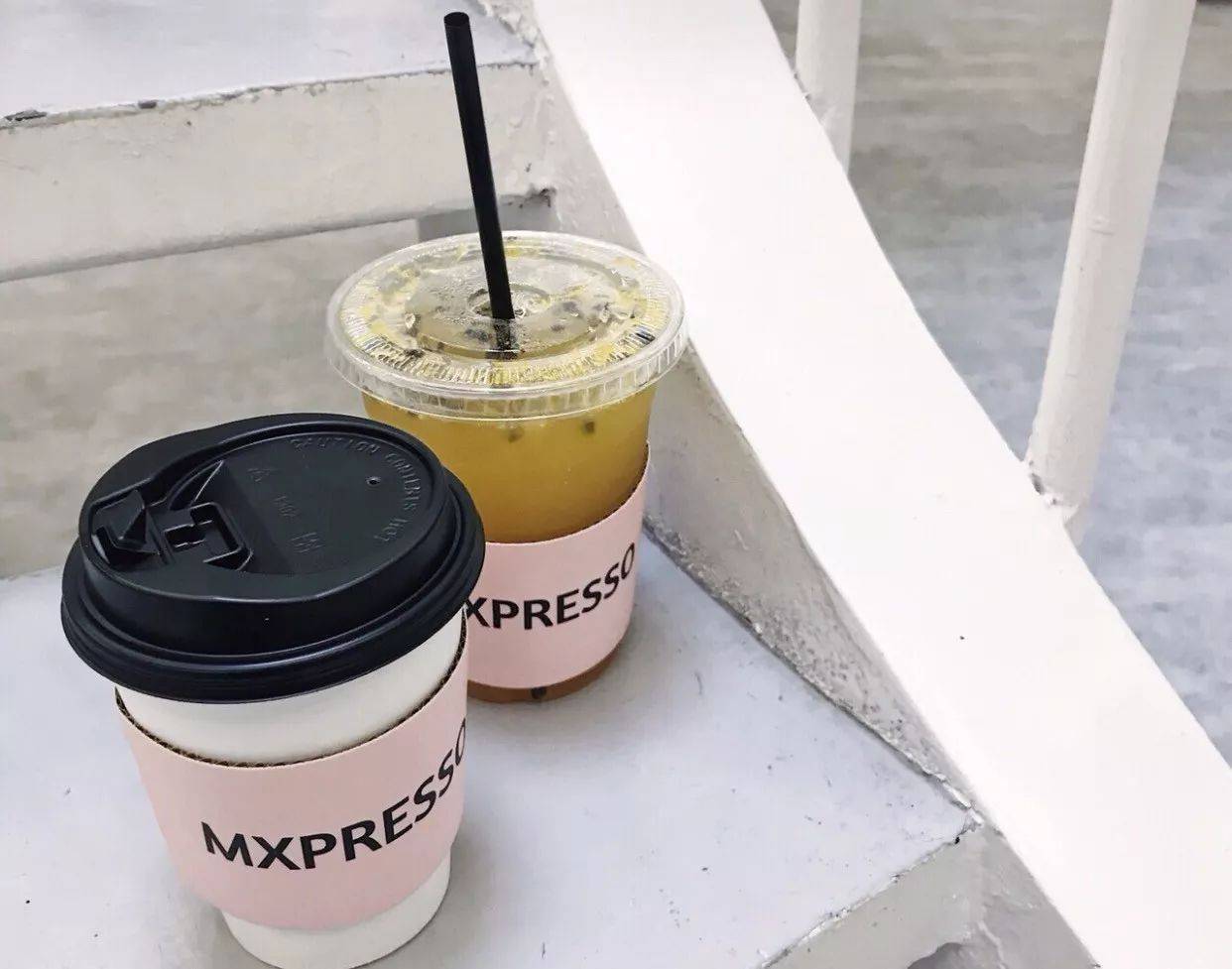 魔都 | 新晋ins网红咖啡厅，请拿起手机忘我自拍吧！-搜狐大视野-搜狐新闻