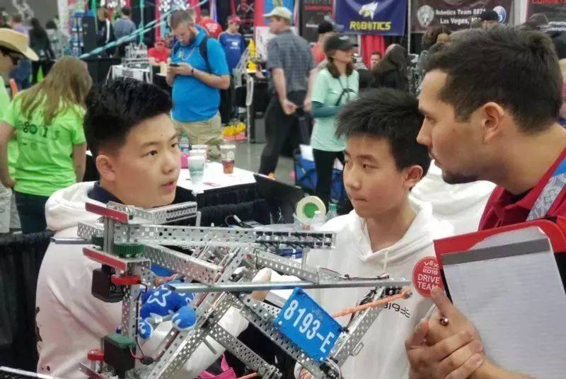 R2ROBOT重磅推荐！VEX机器人来啦！-搜狐大视野-搜狐新闻