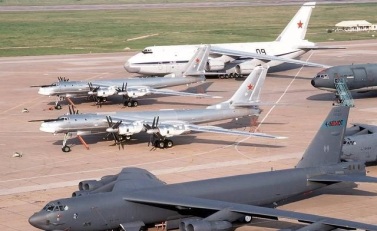 俄最先进S400能击落美国B52、B1B和B2轰炸机吗？-搜狐大视野-搜狐新闻