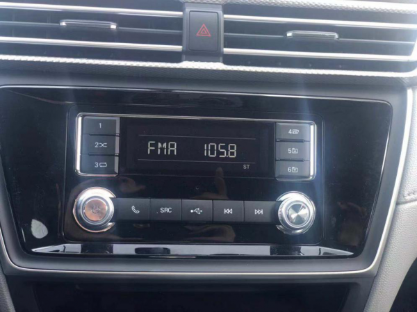 五一自驾游，EVCARD荣威Ei5试驾初体验_搜狐汽车_搜狐网