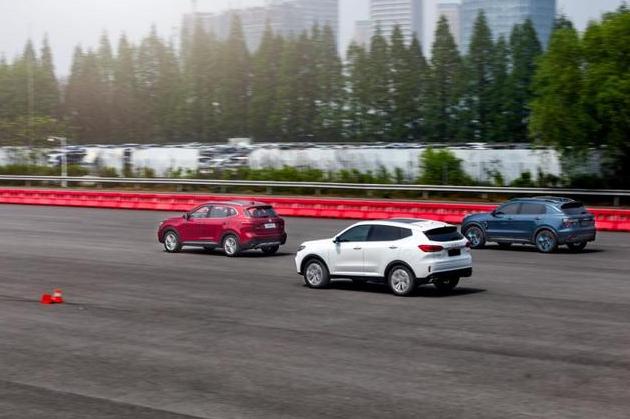 颜值一流的名爵HS 与领克01、WEY VV6谁的实力更出众_搜狐汽车_搜狐网