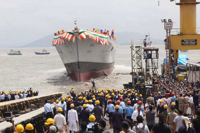 印度最大驱逐舰，排水量7300吨，造价约290亿，战力比肩052D_进口