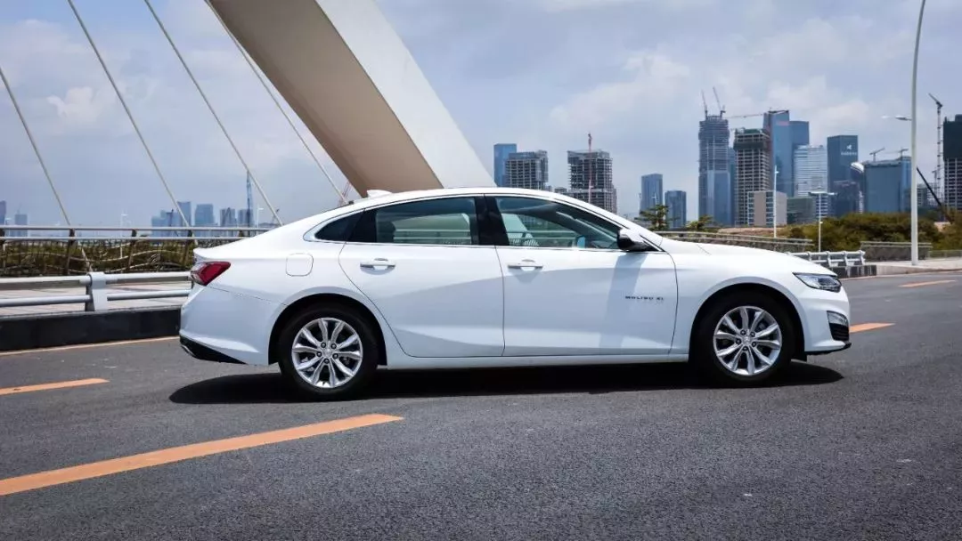 高颜值动力强油耗不到6L，这辆车就是明智之选！_搜狐汽车_搜狐网