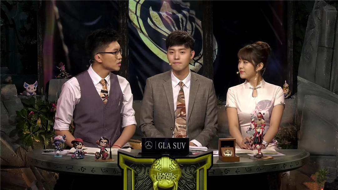 MSI女解说大展风采，余霜秀旗袍却输给Rita，希然竟狂撩Faker？_比赛