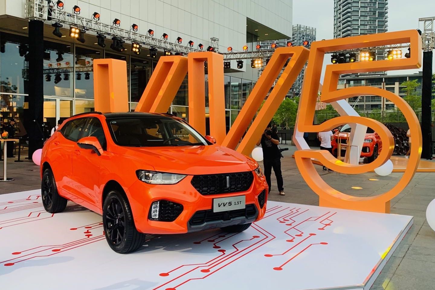 国六排放颜智先锋 WEY VV5 1.5T版12.58万元起售_搜狐汽车_搜狐网