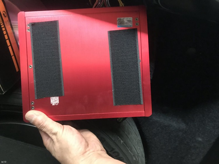 我们负责给你好音质，你负责好好享受：奥迪Q5汽车音响改装8音度H680S DSP_搜狐汽车_搜狐网