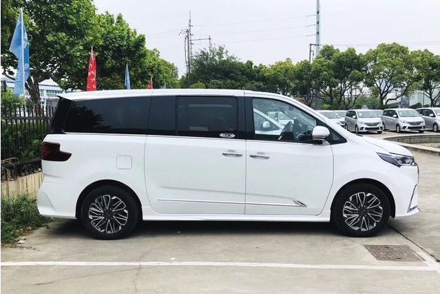 全新大通G20即将上市！比传祺GM8漂亮 配宝马同款8AT_搜狐汽车_搜狐网