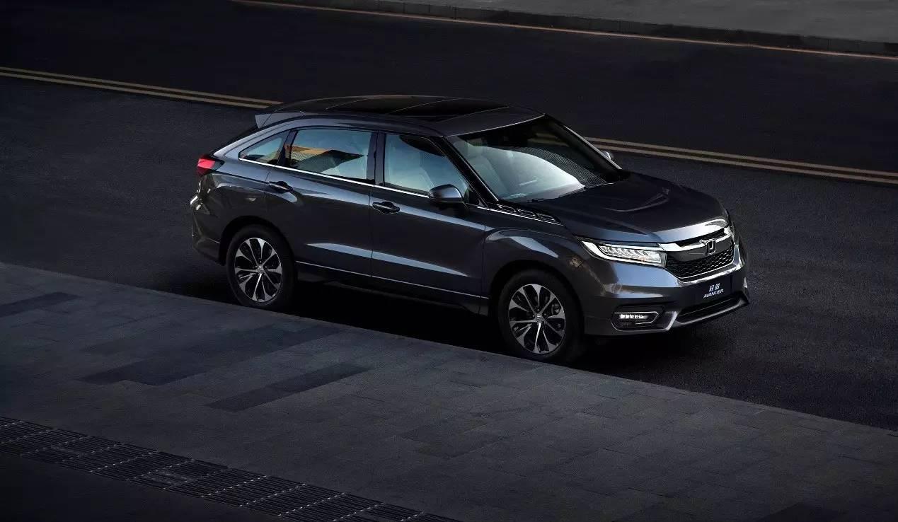 武林之巅的竞争，红旗能否凭借HS5创造新巅峰？_搜狐汽车_搜狐网