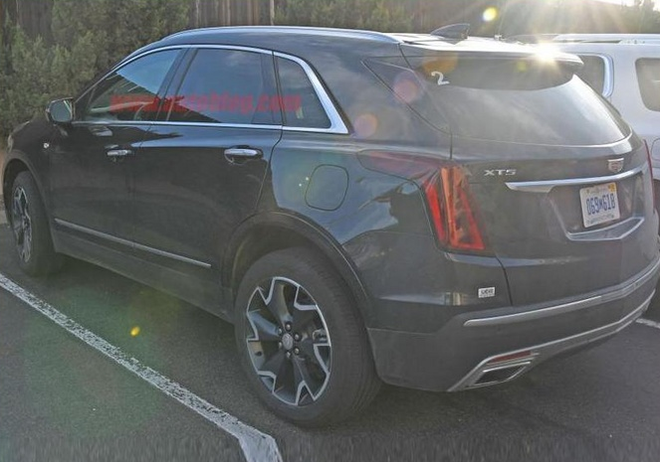 凯迪拉克全新XT5谍照 内饰升级/增V6车型_搜狐汽车_搜狐网