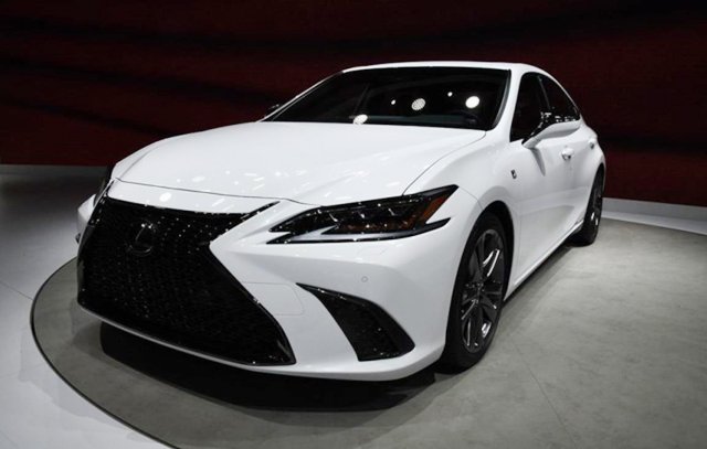 谁说ES260不值得买？豪华品牌大排量自然吸气车，也就它了！_搜狐汽车_搜狐网