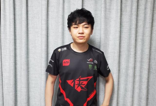 LOL：Doinb直播举报职业选手，疑似RW张无忌，恐将被拳头禁赛-搜狐大视野-搜狐新闻