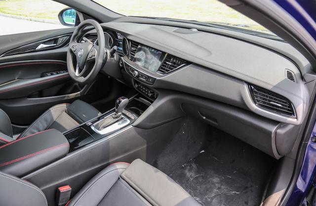 买不起A4L何不看看它？国六261马力，车长4米9配9AT，已降至16万_搜狐汽车_搜狐网