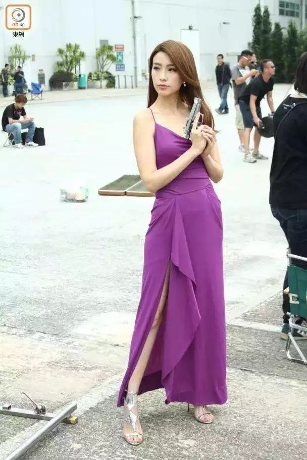 抢走闺蜜老公当小四，还被拍大尺度chuang照？这位TVB小花是黄心颖2.0？-搜狐大视野-搜狐新闻