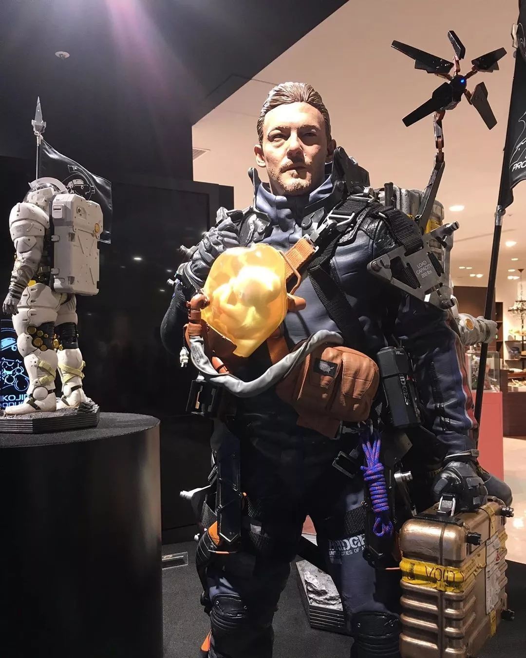 P1S发布《鬼泣5》《战神》雕像！-搜狐大视野-搜狐新闻