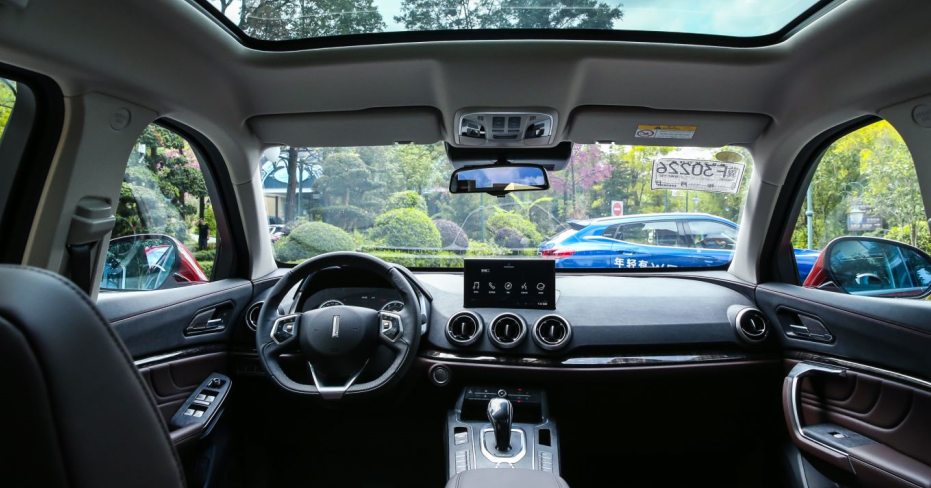 年轻人都爱的车型！VV5 1.5T版就是这么“V5”！_搜狐汽车_搜狐网