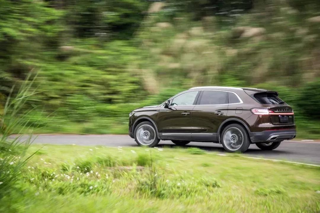 纯进口豪华SUV！2.7T+8AT，破百仅需6秒多，回头率力压BBA！_搜狐汽车_搜狐网