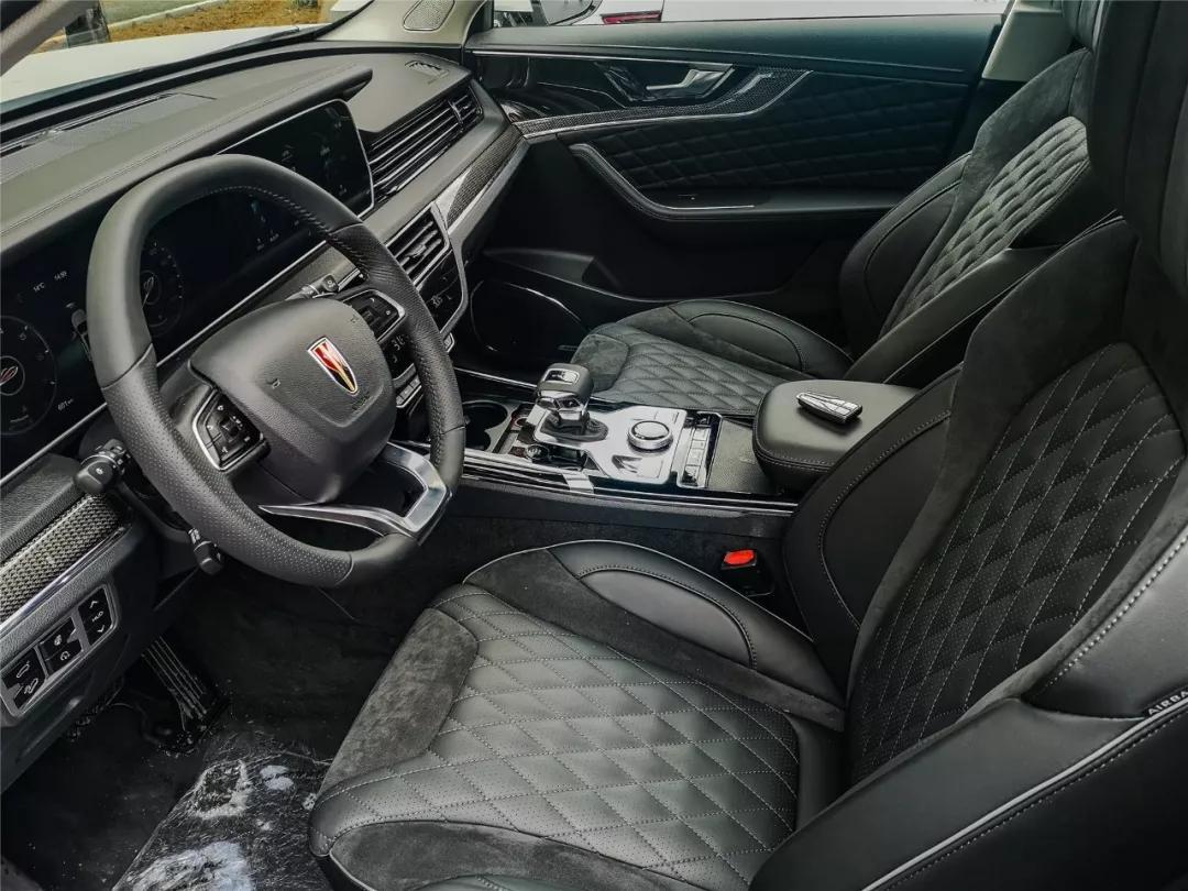 4条轮胎就10000元，红旗HS5确实很豪华【快车体验011】_变速箱