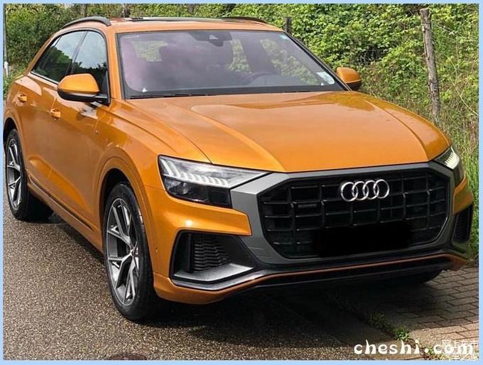 奥迪Q8轿跑SUV海外街拍！内配三块大屏/搭3.0T轻混系统_搜狐汽车_搜狐网