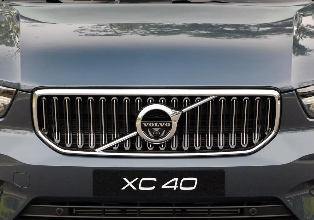 国产沃尔沃XC40上市，26万元起，BBA终于长舒一口气。_搜狐汽车_搜狐网