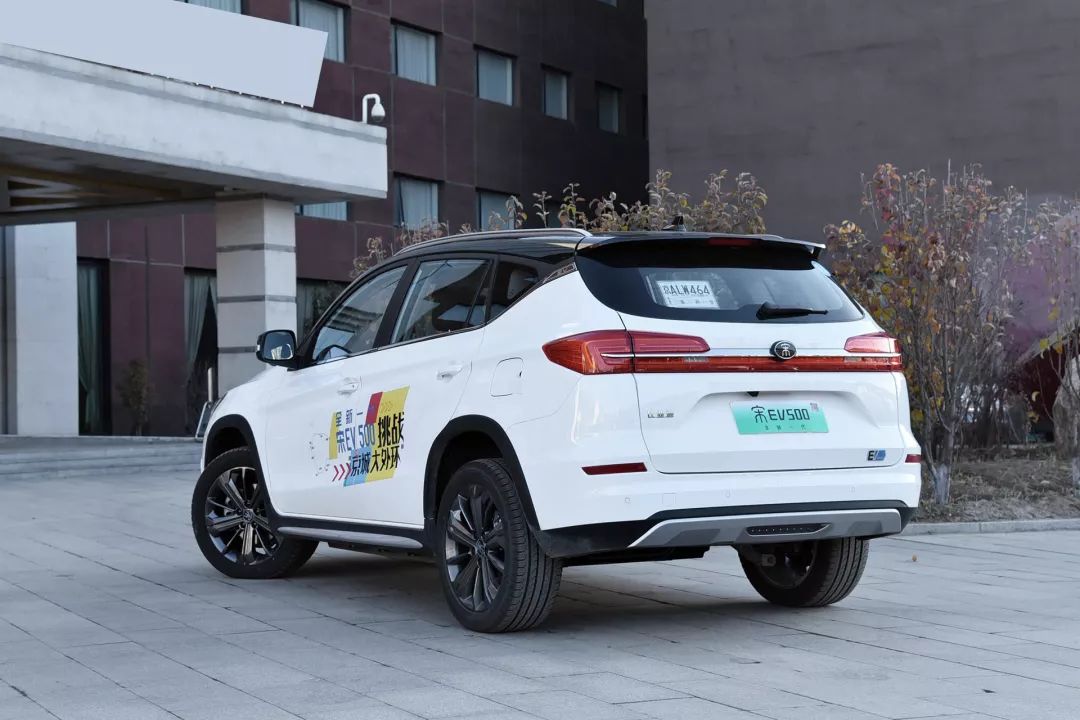 宋EV500对比威马EX5，紧凑电动SUV强强对决，谁的性价比更高？_搜狐汽车_搜狐网