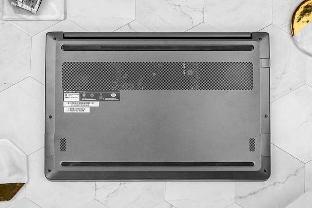 神舟精盾U45A1深入评测：用旗舰标准打造轻薄笔记本-搜狐大视野-搜狐新闻