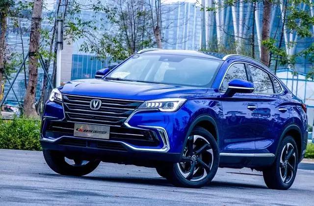 长安CS85国产轿跑SUV中的第一车，15万就能买豪车_搜狐汽车_搜狐网