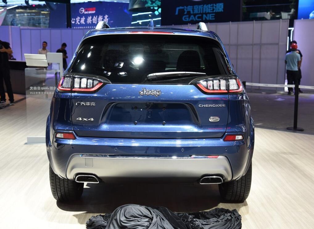 这车265马力比途观L强！外观比奥迪Q5漂亮，9AT配四驱不足24万_搜狐汽车_搜狐网