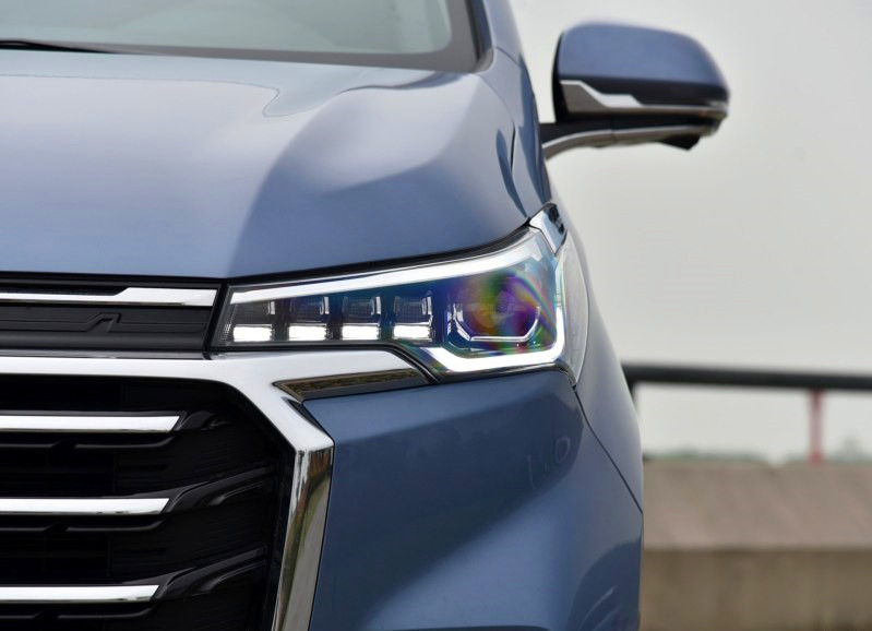 有它还看啥GL8！轴距3米2，车厢堪比头等舱，配采埃孚8AT仅18万！_搜狐汽车_搜狐网