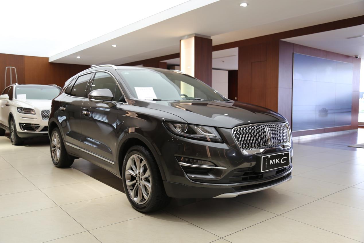 国产凯迪拉克XT4估计要凉，看完进口林肯MKC的配置就懂了_搜狐汽车_搜狐网