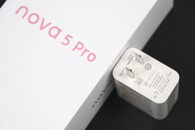 华为nova5 Pro评测：前置3200万夜景自拍 能否在三千元档对抗OV_手机