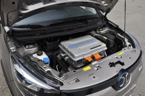 实力派纯电SUV是如何炼成的？ 北汽新能源EC5实拍解析_搜狐汽车_搜狐网