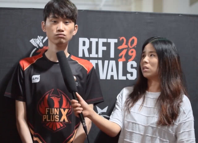 LPL韩援家长会晤，Doinb爸爸被当成中国人：韩语说得真好_Duke