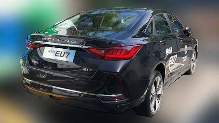 续航451km，北汽新能源EU7发布_搜狐汽车_搜狐网