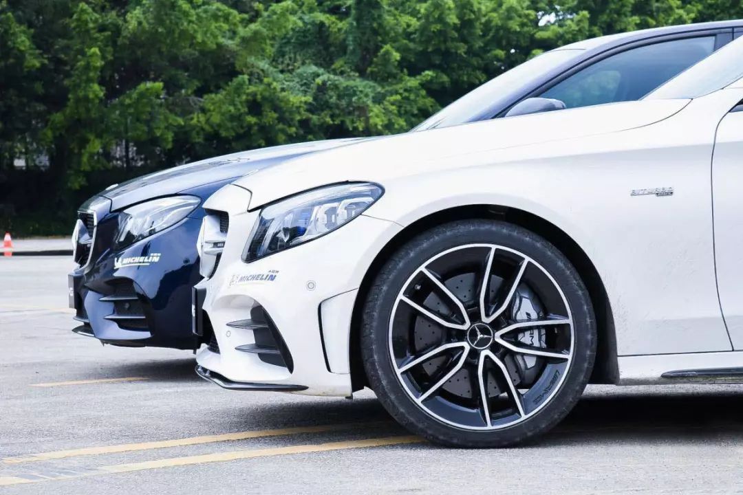 钟擎 | 愿所有AMG故事，都在一声暴龙般怒吼下开始！_搜狐汽车_搜狐网