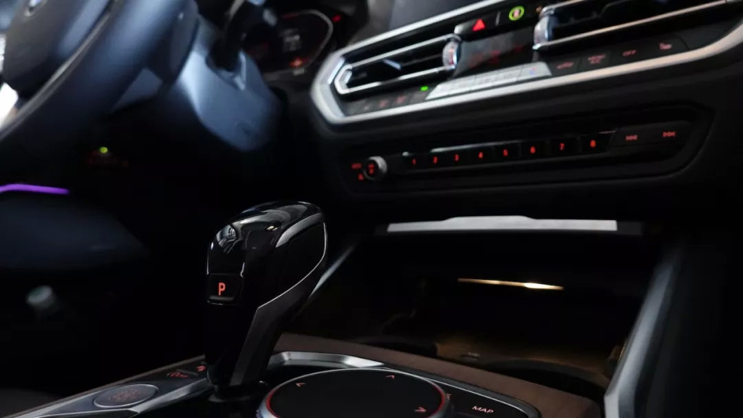 Cars01试驾丨全面提升，不只是印象中的那台3系_搜狐汽车_搜狐网