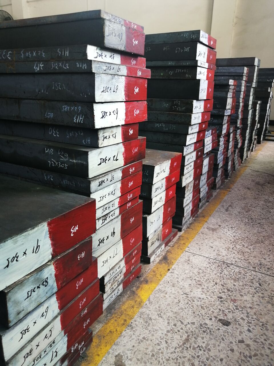 SKD11和SKD61有什么区别？_模具