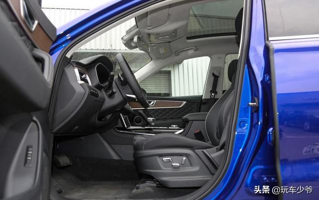 40万的红旗HS7值不值得买？有人说他比奥迪Q5L强，真的吗？_搜狐汽车_搜狐网