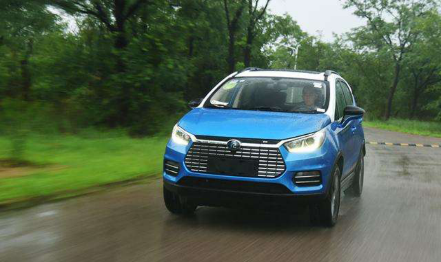 预算十万该如何选择？瑞虎3xe 480和元EV360到底哪家强？_搜狐汽车_搜狐网