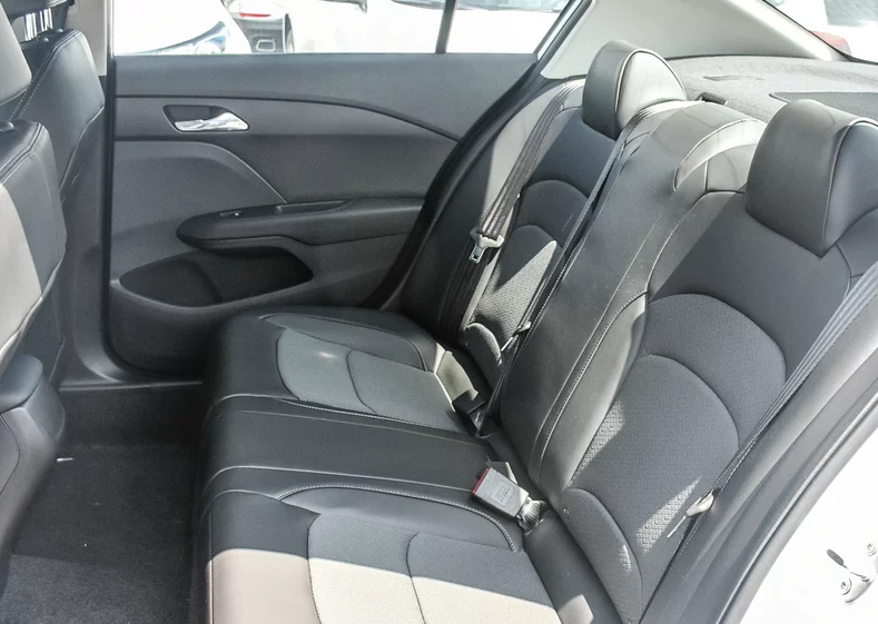 它才是代步车王，1.5L+6AT，油耗仅6L，顶配不足8万_搜狐汽车_搜狐网