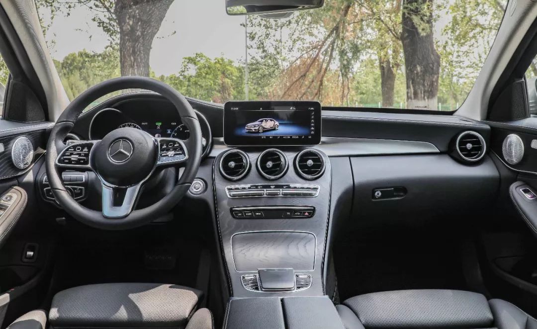 【独家策划】3系、C级、A4L、Model 3同场PK，谁是豪华中型车新王？_搜狐汽车_搜狐网