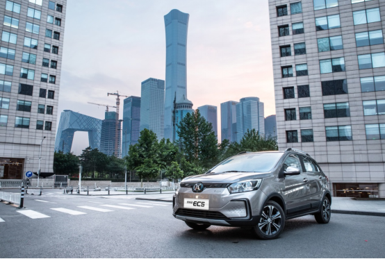 工况续航403km 9.99万起 北汽新能源EC5价格发布_搜狐汽车_搜狐网