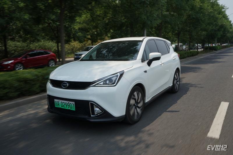 广汽新能源GE3 530高速续航测试 约为340公里左右_搜狐汽车_搜狐网