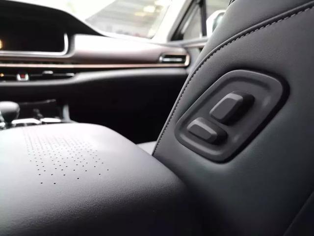 内饰堪比奔驰，与红旗H5竞争！换代传祺GA6主打15万区间真有戏_搜狐汽车_搜狐网