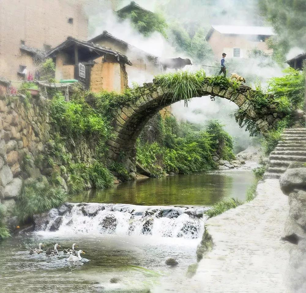 一夜爆红的隐世古村，被国家地理评为江南最后秘境，却鲜为人知_云雾