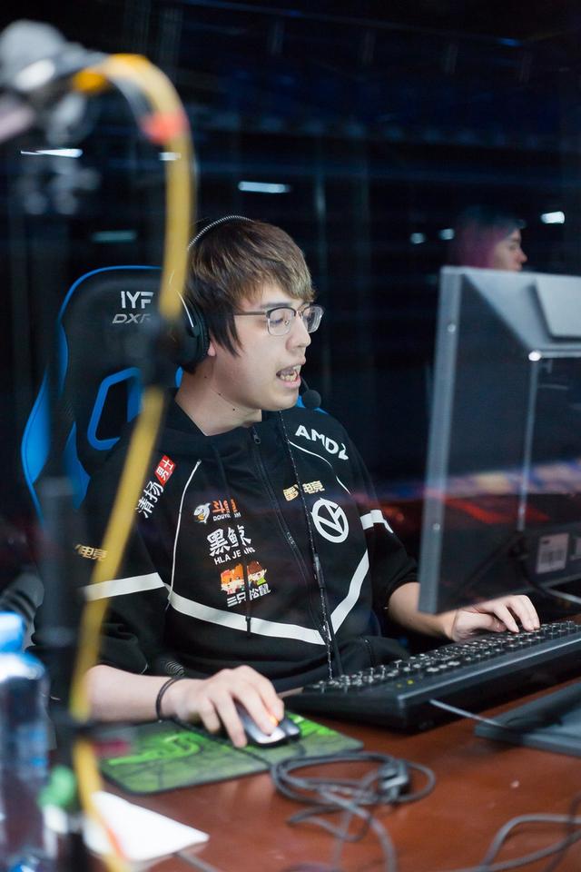 DOTA2:「TI9」VG战队巡礼-世界第二可爱露锋芒，文明礼貌皮鞋杨_vg
