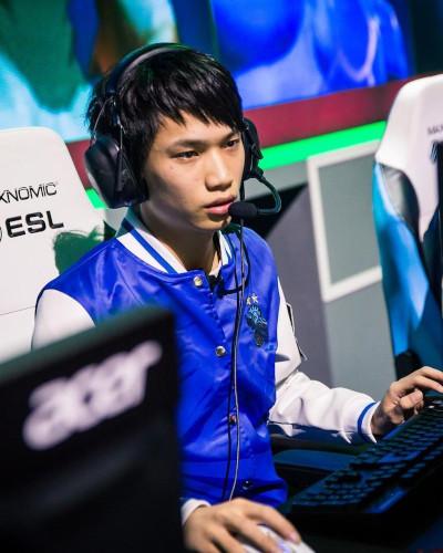 DOTA2：「TI9」 KG战队巡礼-孤独风中一匹狼-搜狐大视野-搜狐新闻