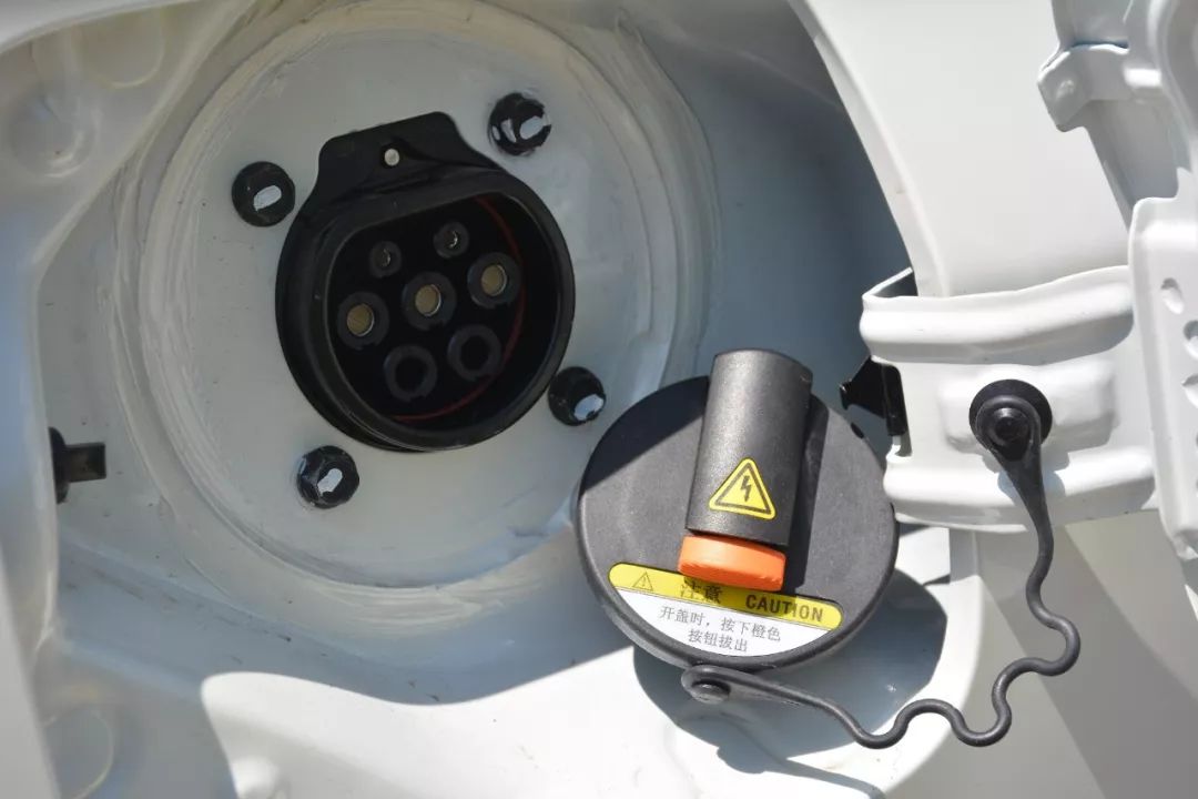 续航481km的启辰D60EV 最大亮点其实是它的安全性_搜狐汽车_搜狐网