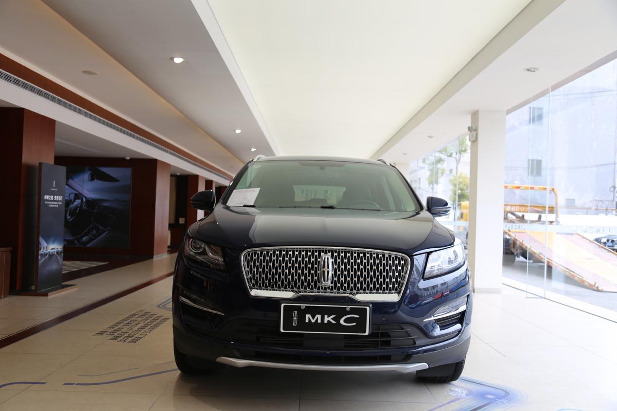 面对林肯MKC都占不到便宜，凯迪拉克XT5还妄图挑战林肯航海家？_搜狐汽车_搜狐网