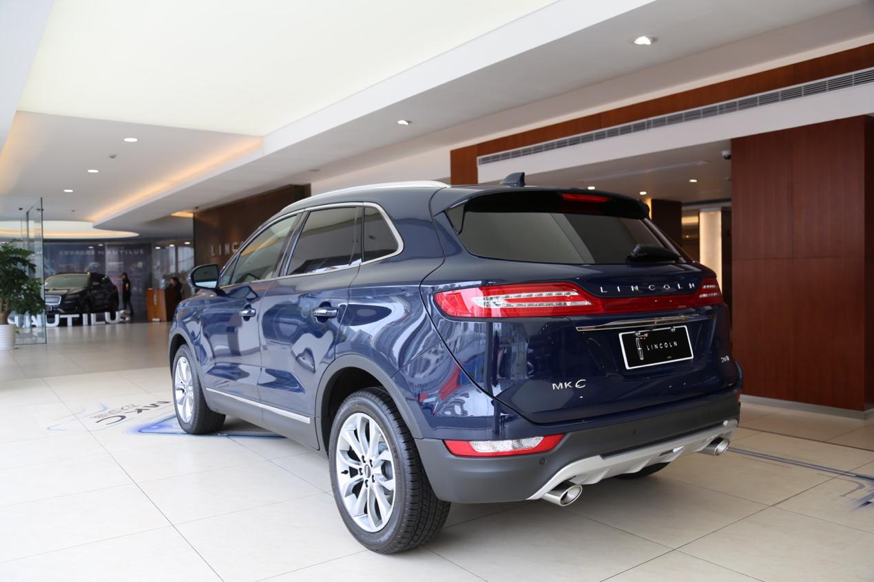 面对林肯MKC都占不到便宜，凯迪拉克XT5还妄图挑战林肯航海家？_搜狐汽车_搜狐网