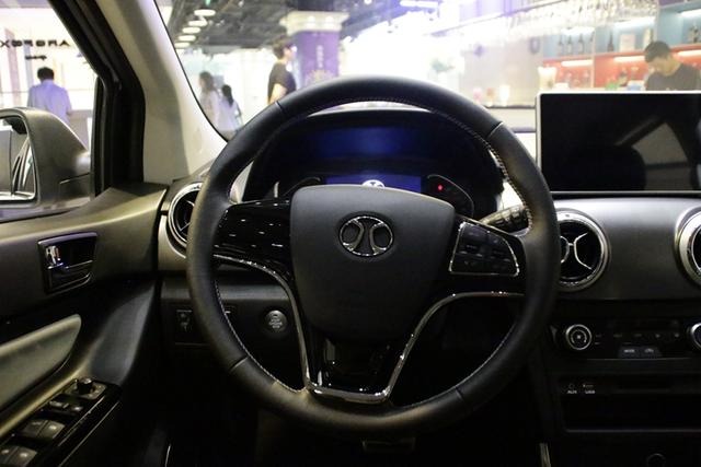 续航超400km 9.99万元起售 北汽新能源EC5杀入纯电动小型SUV市场_搜狐汽车_搜狐网